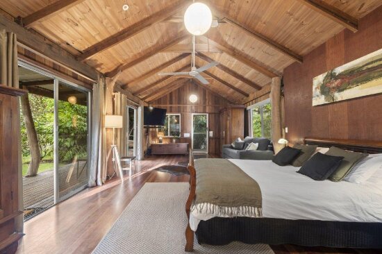 Mavis Kitchen | Wedlockers