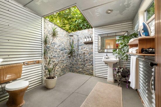 Mavis Kitchen | Wedlockers