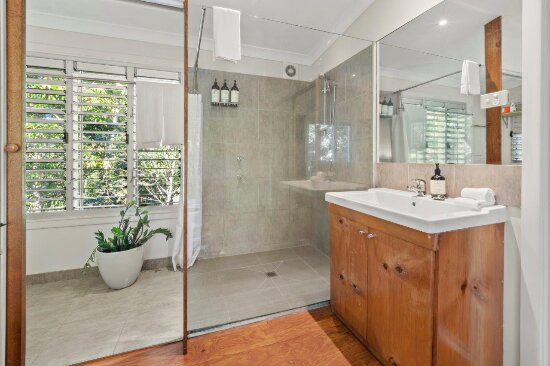 Mavis Kitchen | Wedlockers